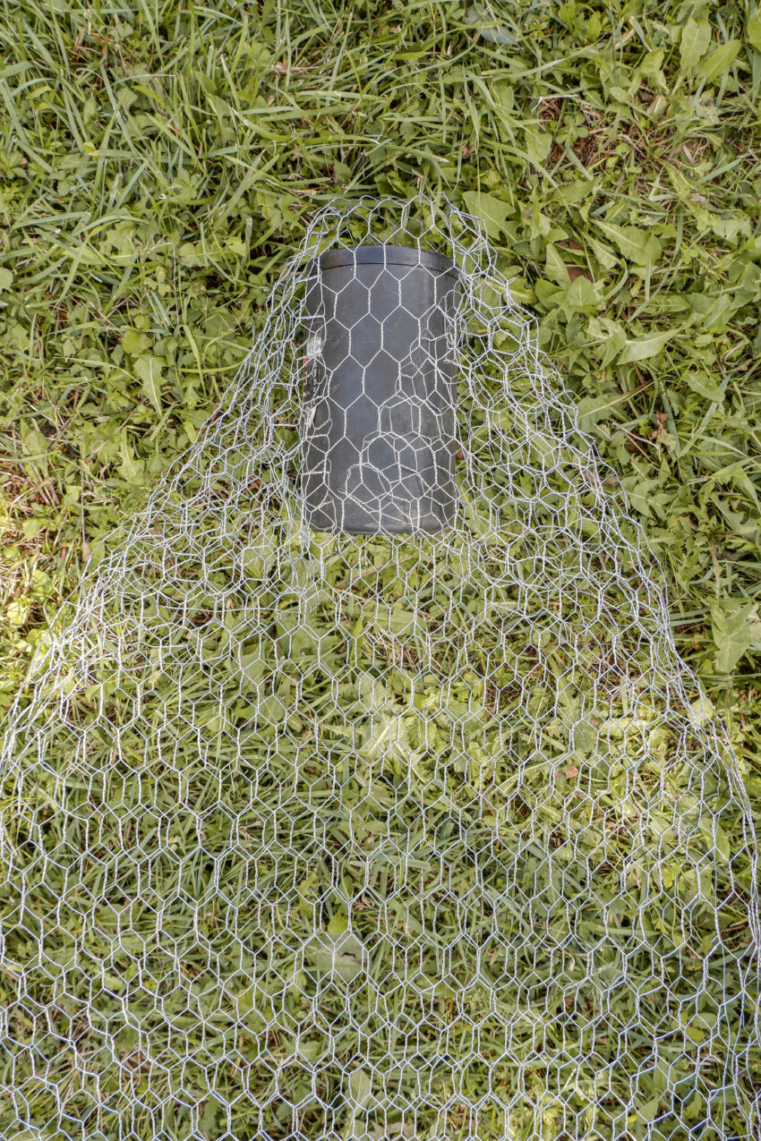 How to Make Chicken Wire Ghost Figures (Easy Steps) | Wire Fence