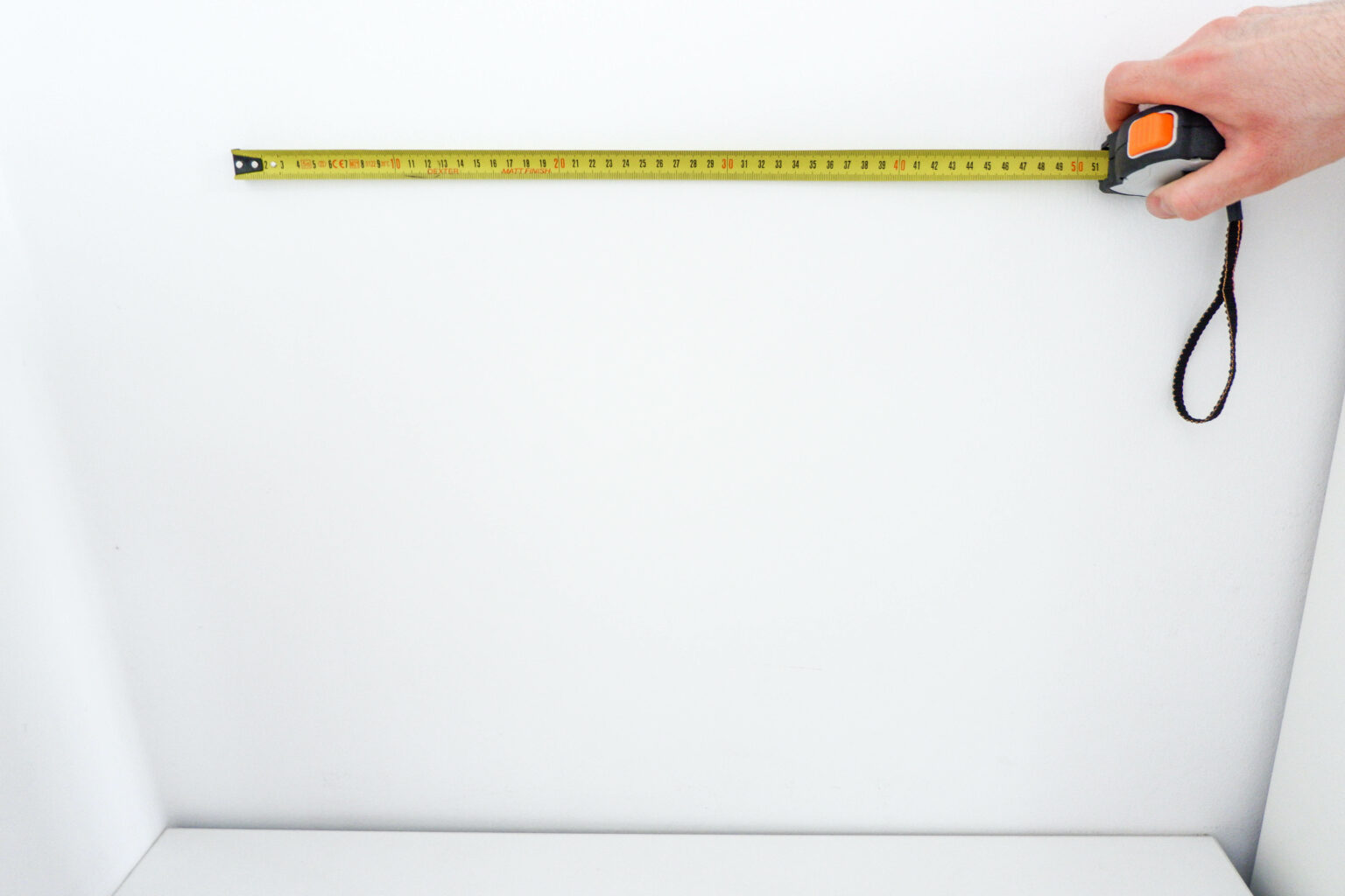 Wire Mesh Memo Board DIY (EASY STEPS) | Wire Fence