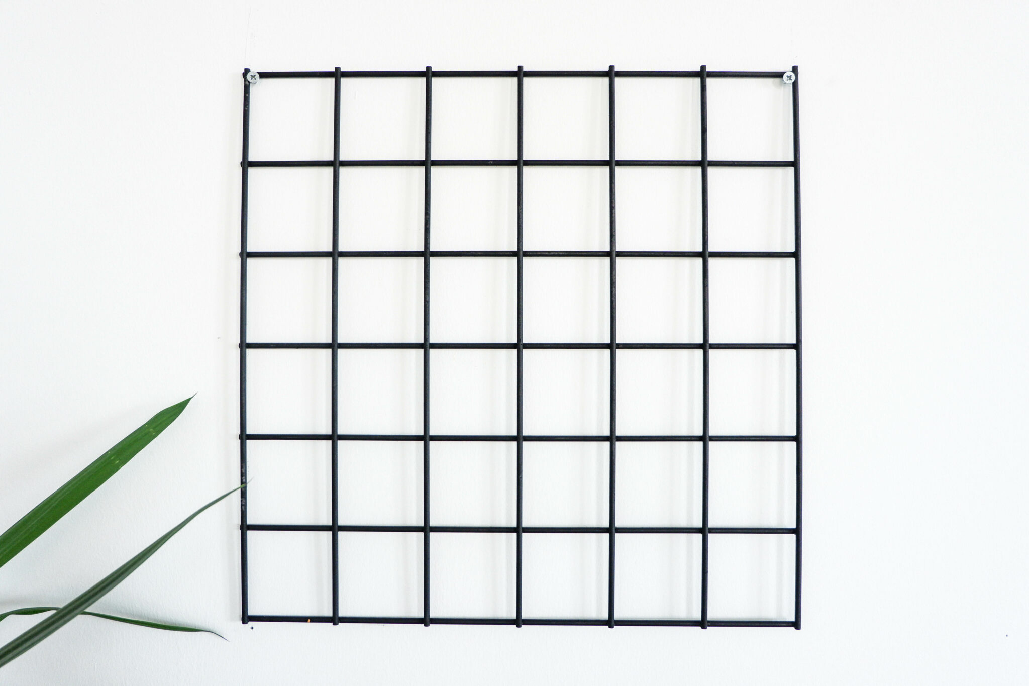 Wire Mesh Memo Board DIY (EASY STEPS) | Wire Fence