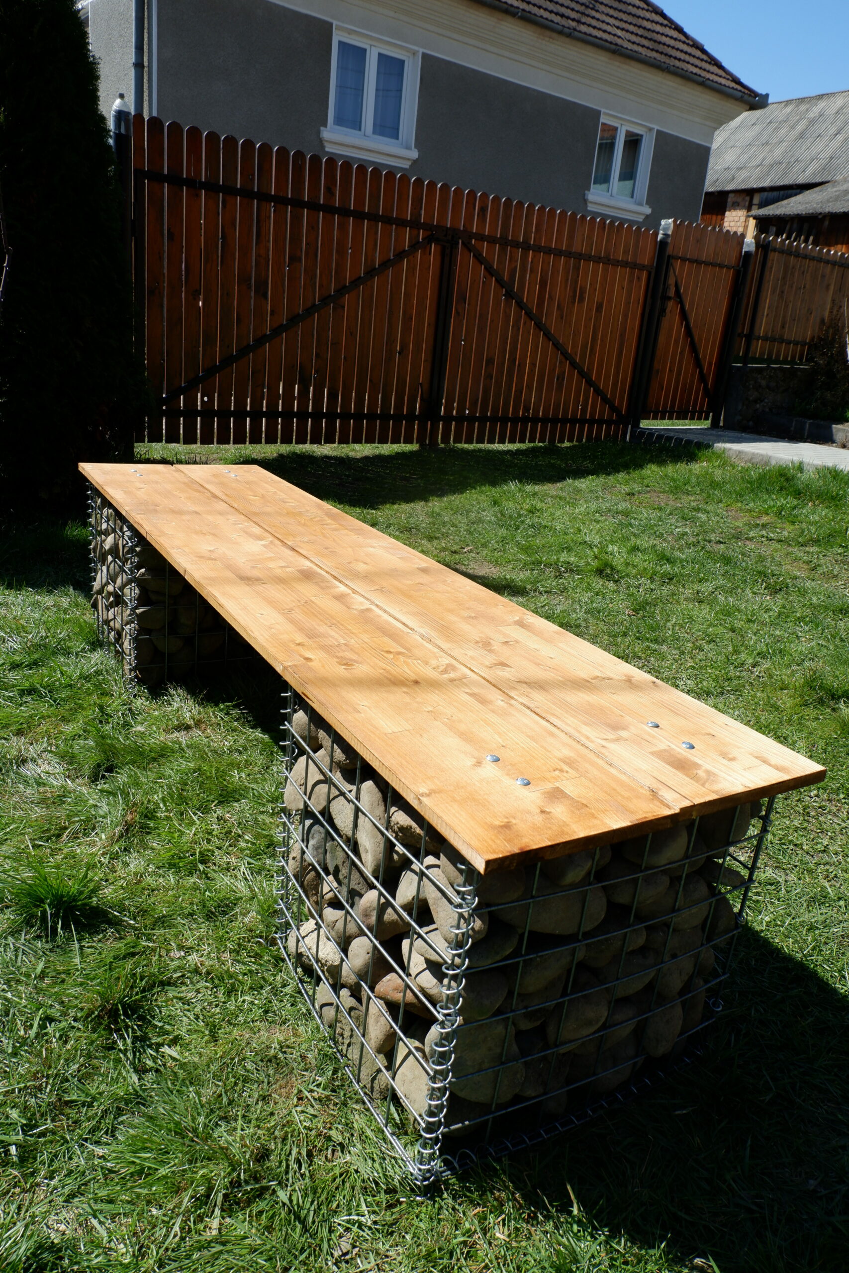 How to Make a Gabion Bench (Easy Guide) | Wire Fence