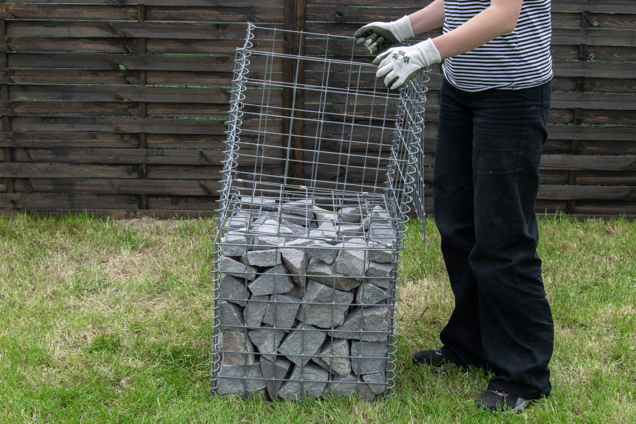 How to Make a Gabion Letterbox (WITH VIDEO) | Wire Fence