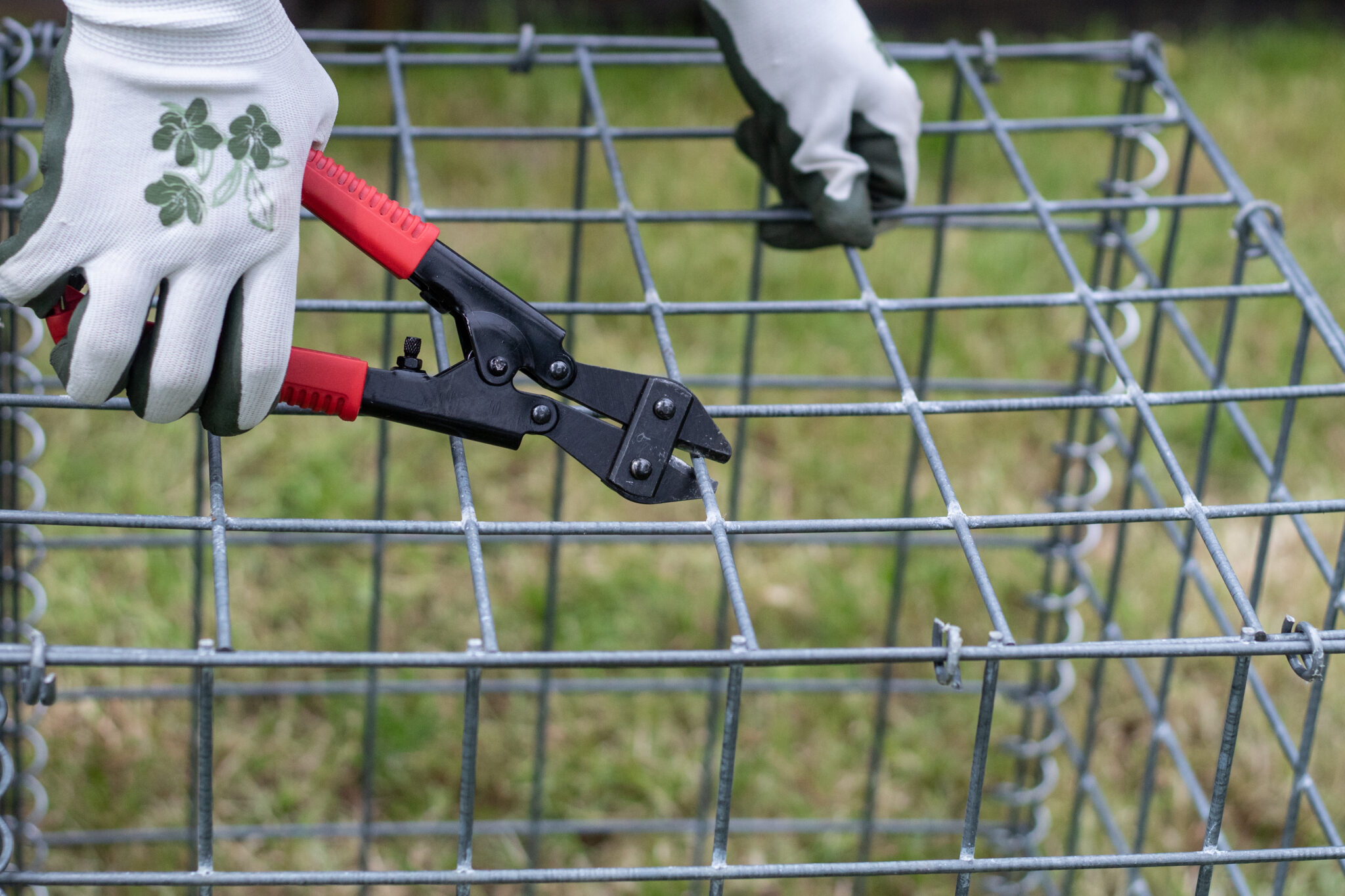 DIY Gabion Fire Pit (WITH VIDEO) | Wire Fence
