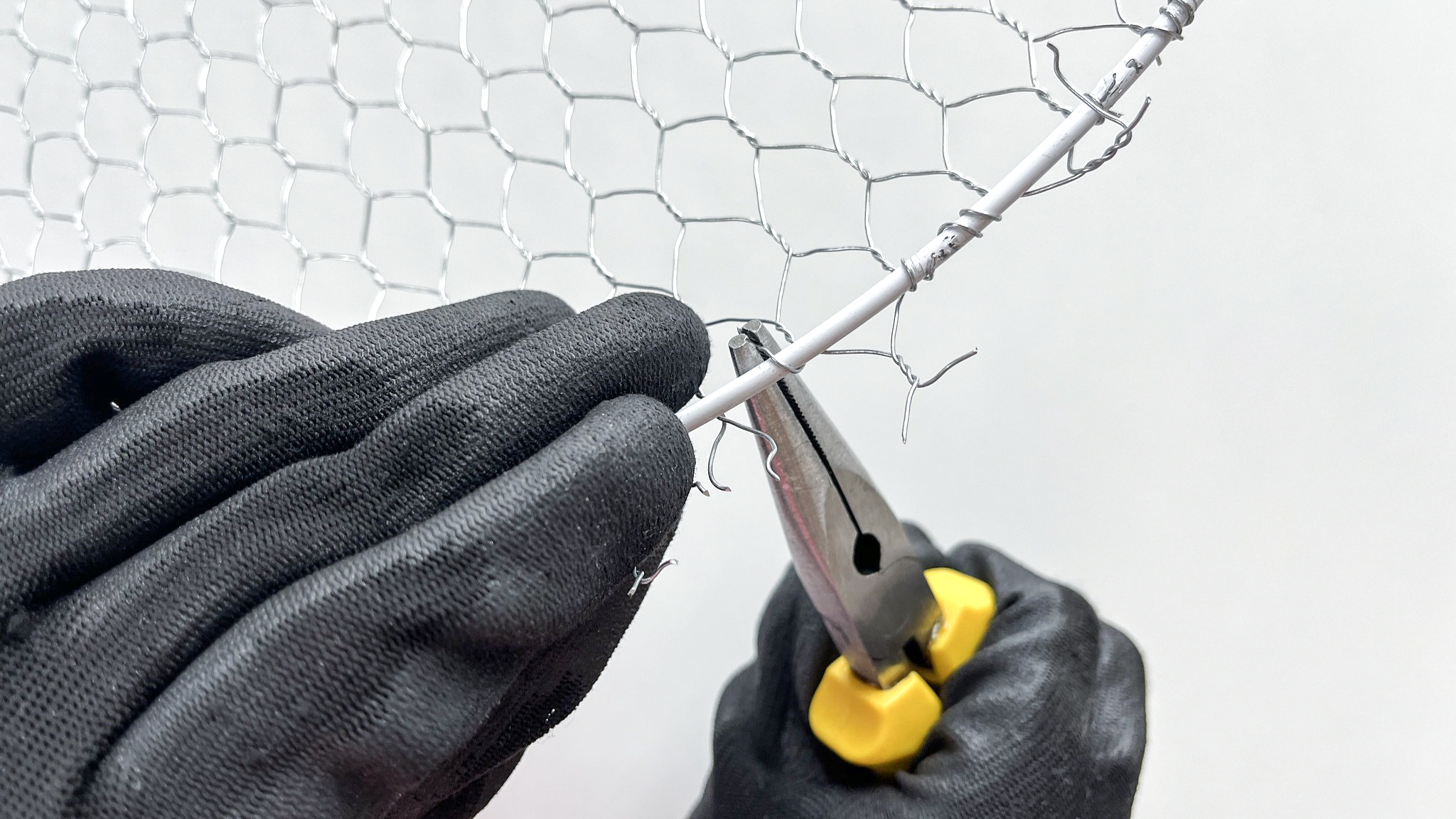 How To Make a Spring Wreath (WITH VIDEO) | Wire Fence