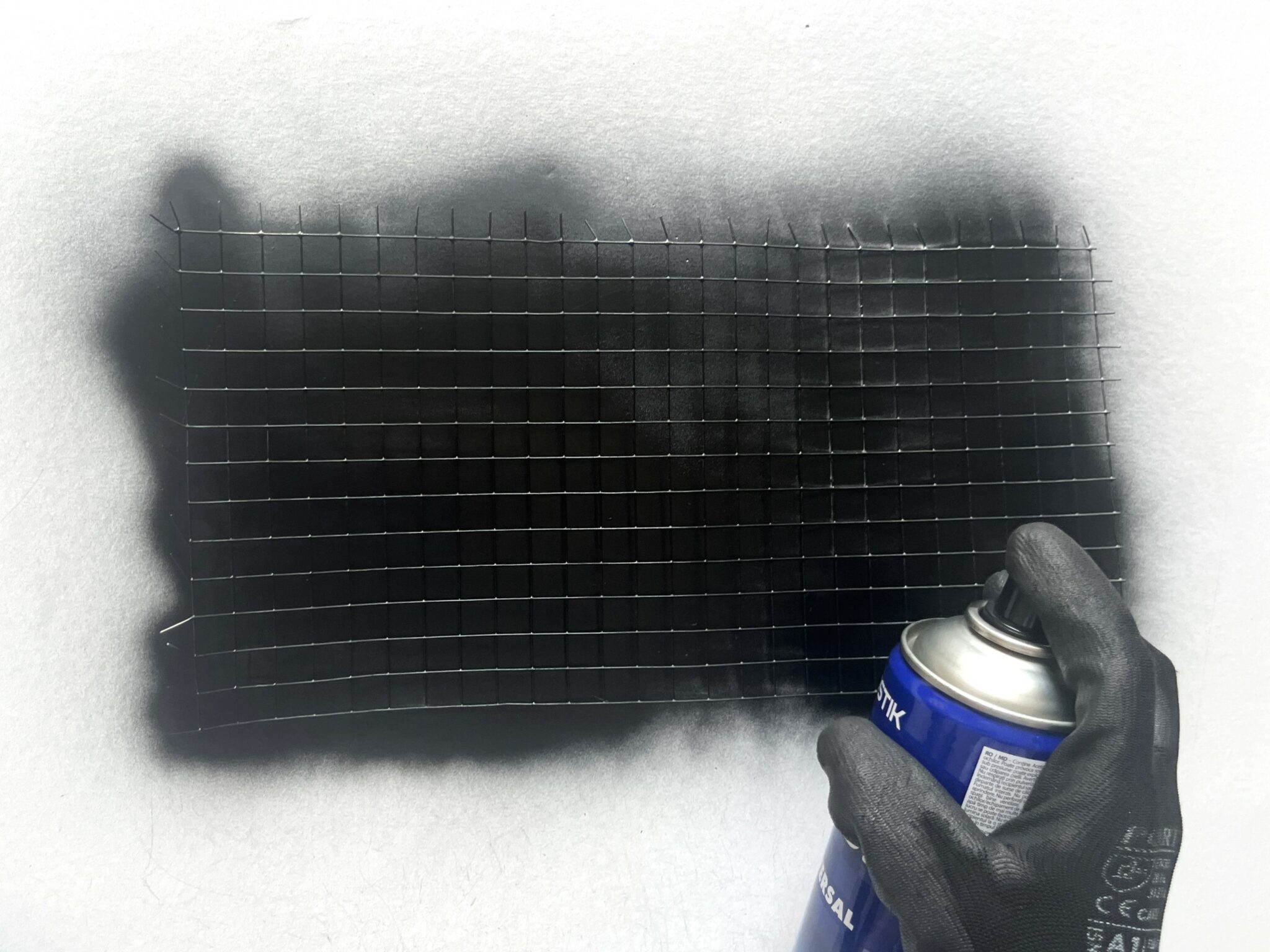 How to Paint Wire Mesh (QUICK & EASY) | Wire Fence