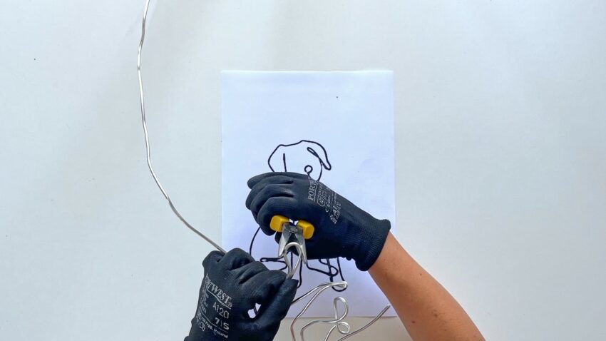 International Dog Day: DIY Dog Wire Art | Wire Fence