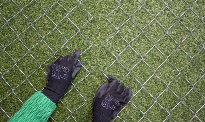 How to Connect Chain Link Fence (STEP BY STEP) | Wire Fence